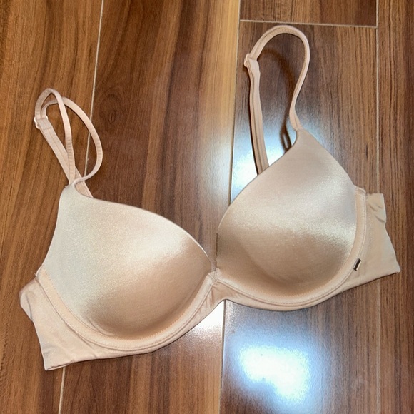 Victoria's Secret | Intimates & Sleepwear | 32c Victorias Secret Very ...